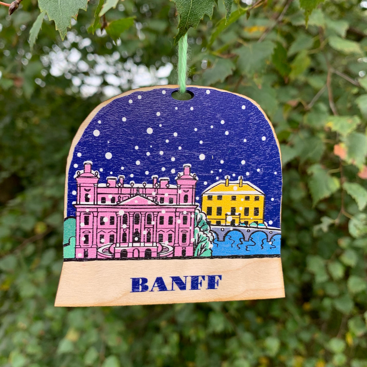 Banff snow globe decoration – small-stories